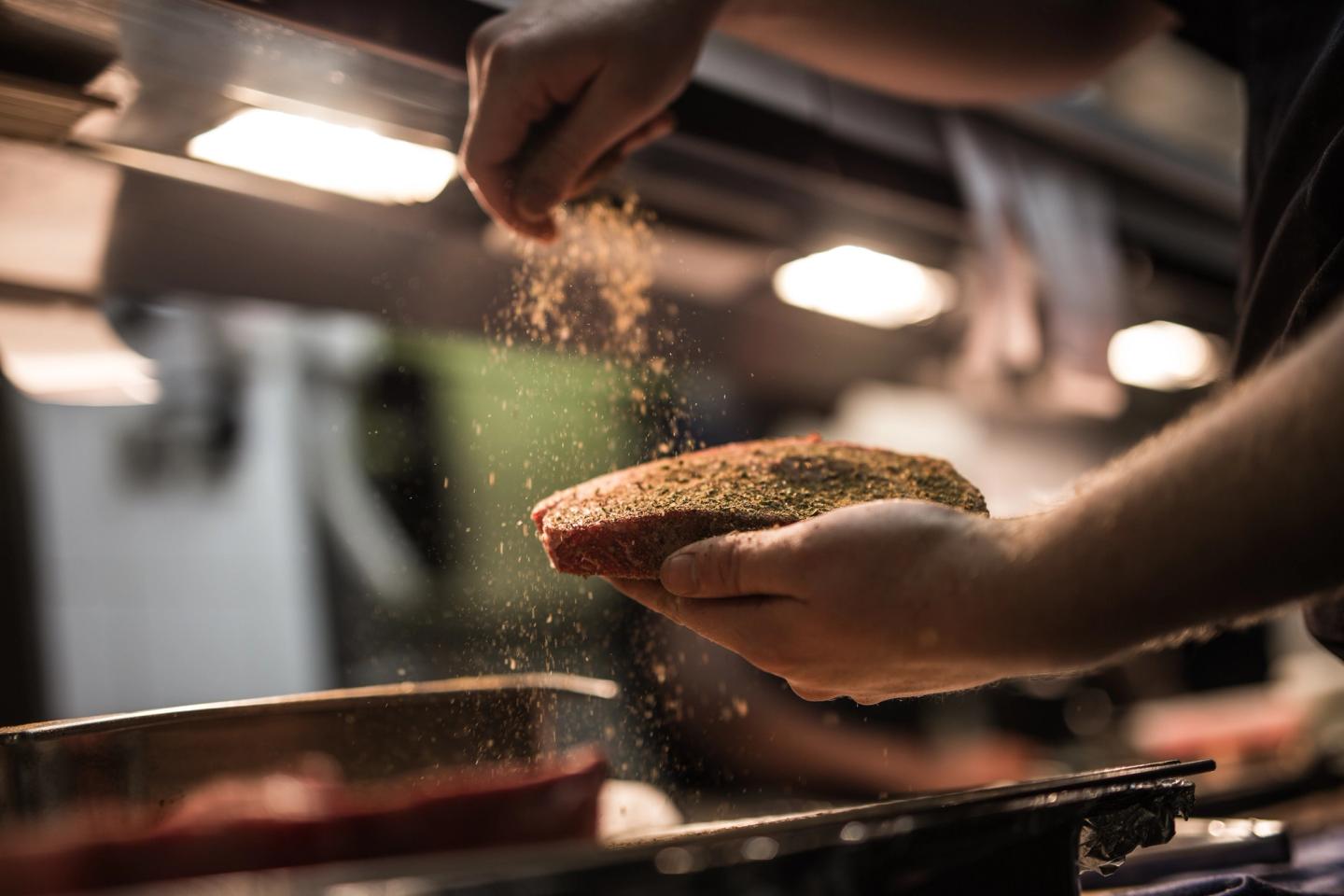 Beefbar | Crystal Cruises