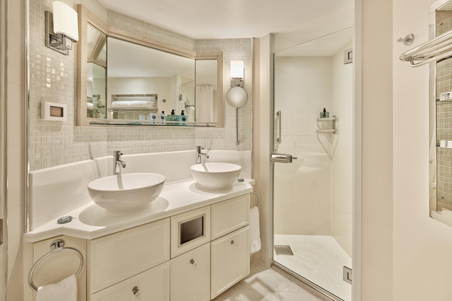 Crystal Symphony - Callao (Lima) to Tahiti (Papeete) | Crystal Cruises